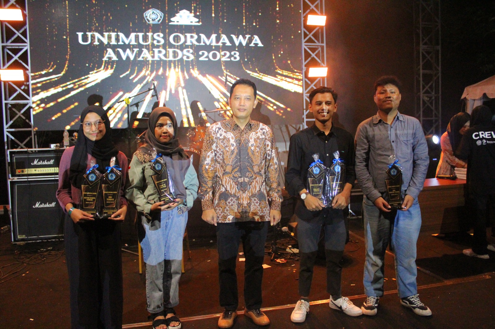 Kemeriahan Malam Inagurasi Masta Pmb Unimus Sunfets 2023 - Universitas ...