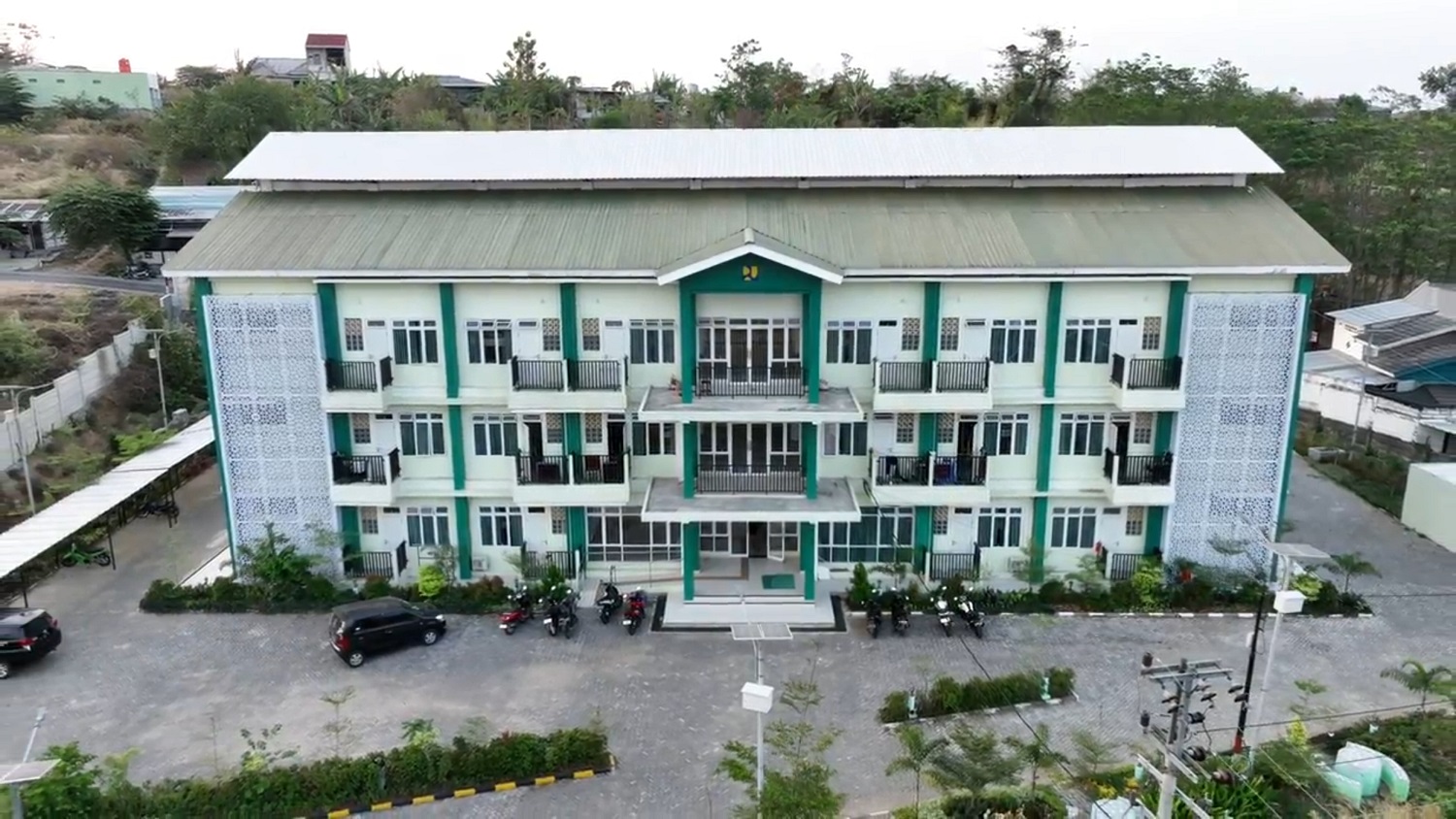 Kampus Unimus - Universitas Muhammadiyah Semarang